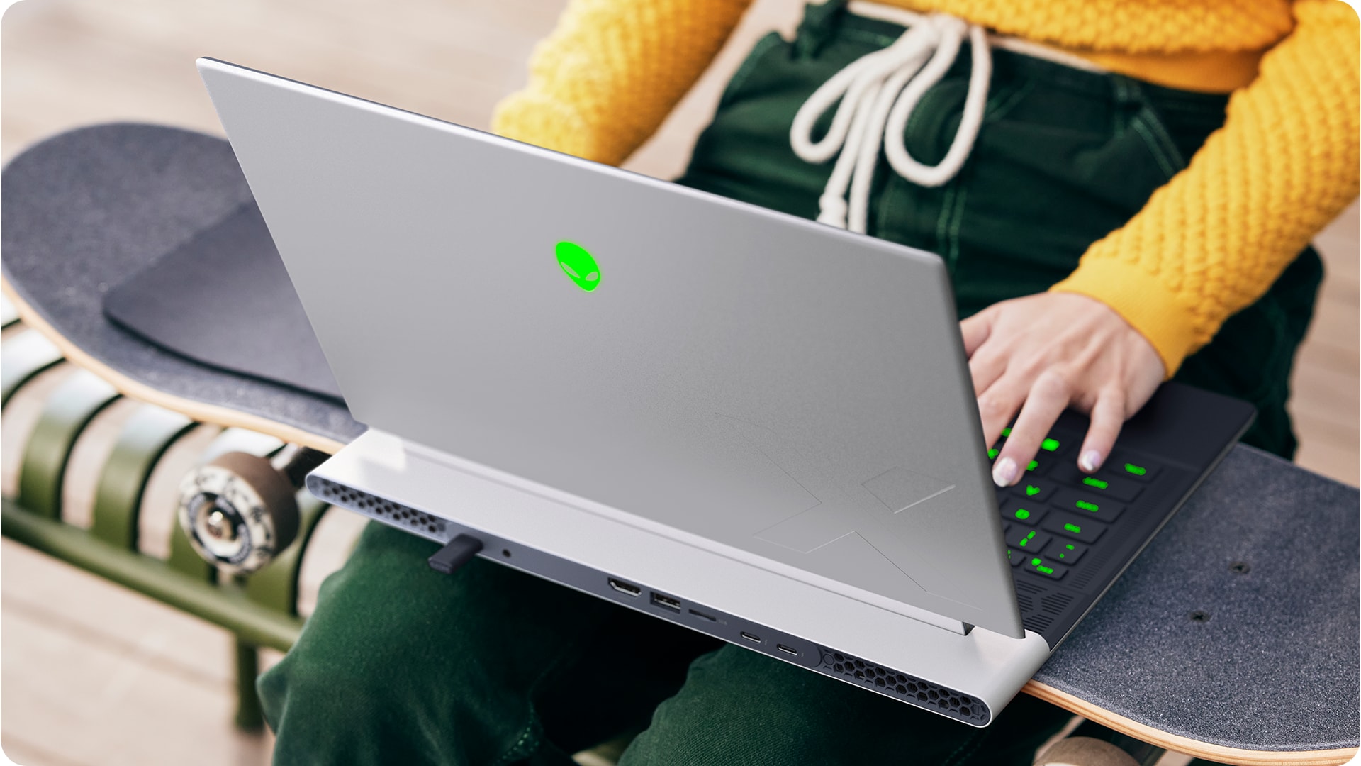 利用 Alienware Command Center,定制您的 PC | Dell 中国大陆 利用 Alienware Command Center,定制您的 PC | Dell 中国大陆